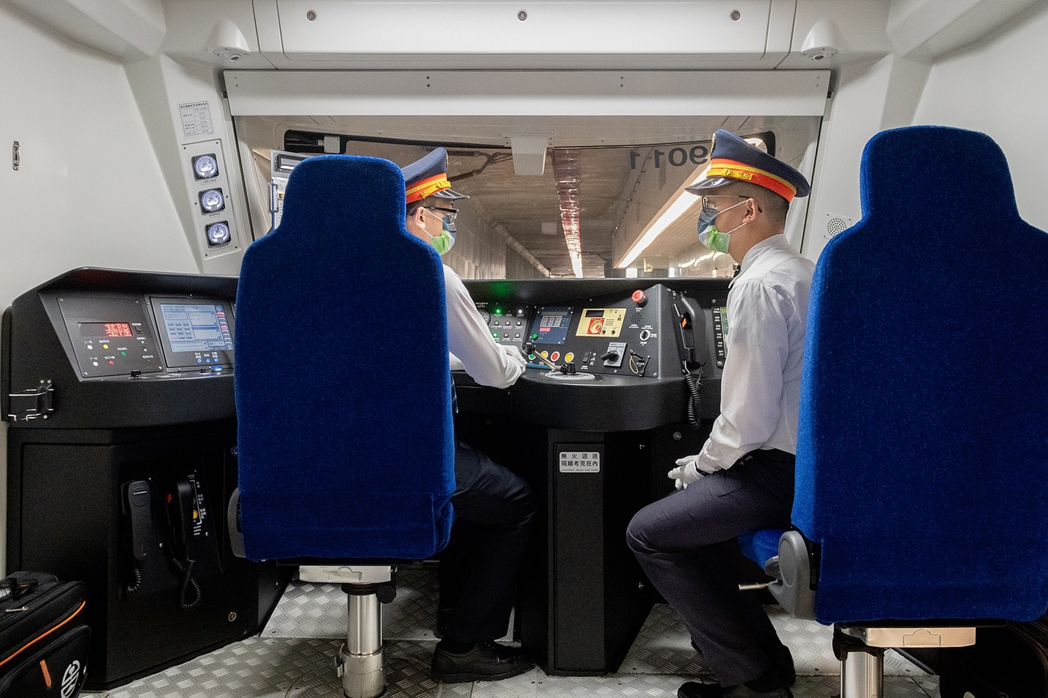 最美區間車首航 蔡英文：未來52列陸續加入營運 | 政治 | Newtalk新聞
