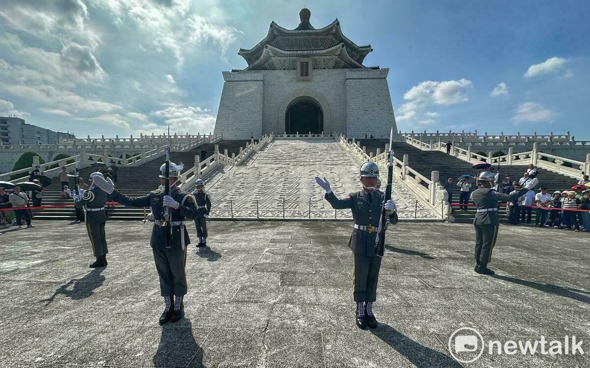 藍委喊停止中正紀念堂轉型正義、獨裁者展覽 大刀砍3000萬預算 | Newtalk討論區