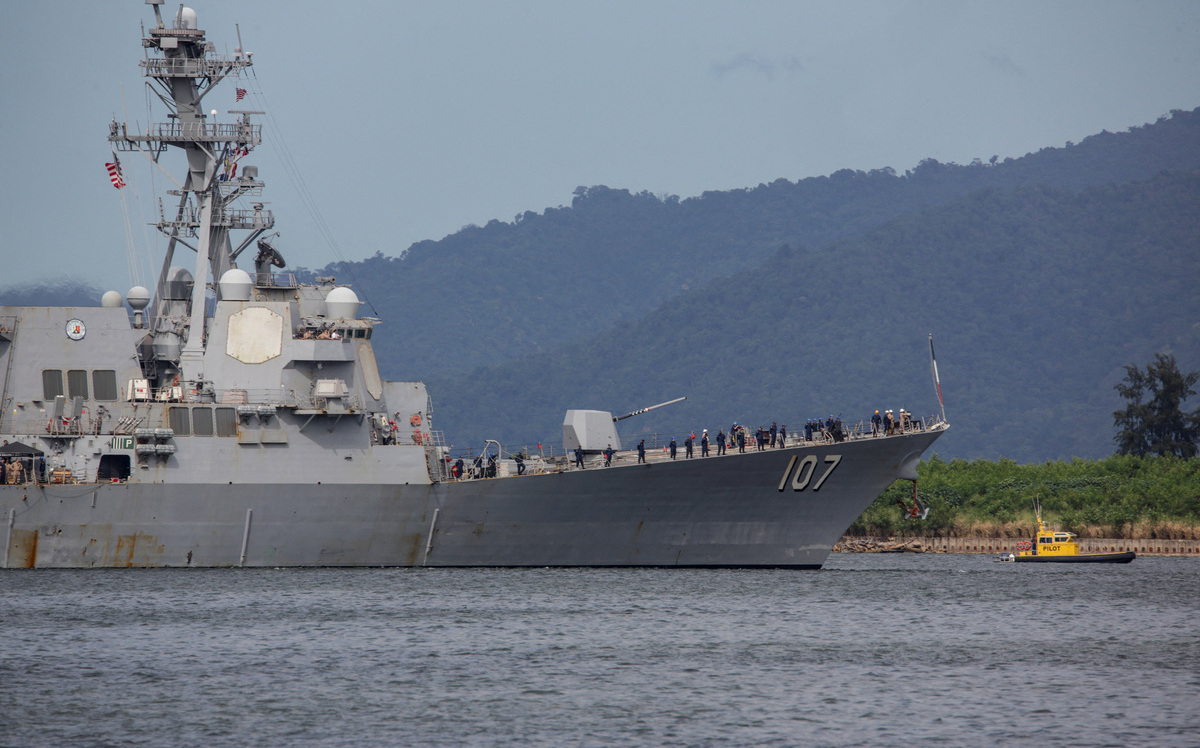 距委內瑞拉僅數十里 ! 美軍艦停靠千里達「演習」 川普下令施壓馬杜洛 | 國際 | Newtalk新聞