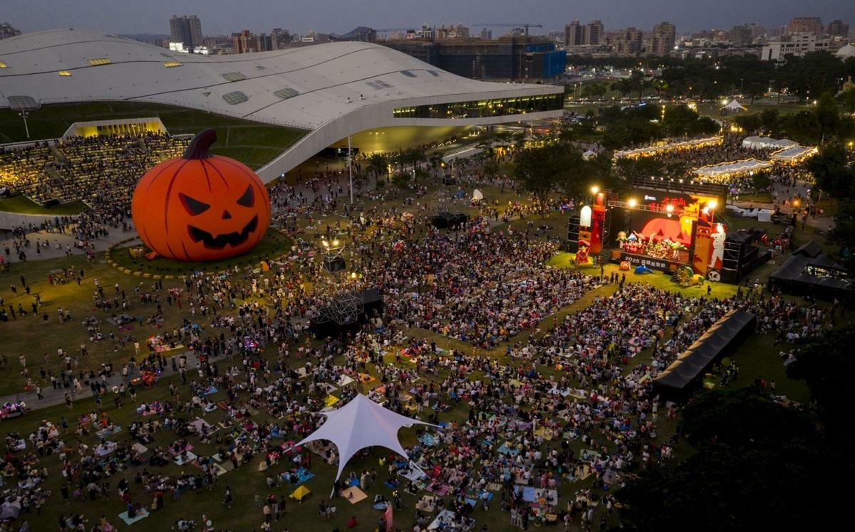 2025高雄萬聖節圓滿落幕 60萬人次親子擠爆衛武營 | 生活 | Newtalk新聞