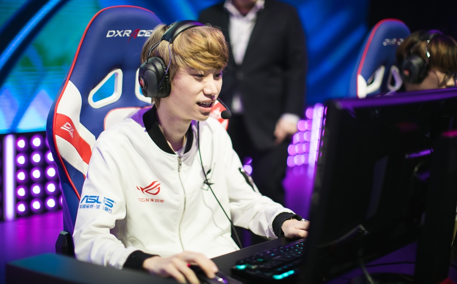 《英雄聯盟》Doinb偷藏私房錢？流利中文回應逗樂粉絲 | 電競 | Newtalk新聞