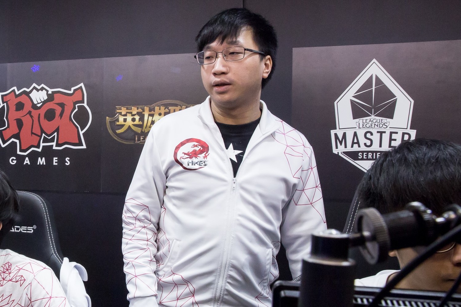 《英雄聯盟》抓戰犯？ HKA教練Tabe離隊！ | 電競 | Newtalk新聞