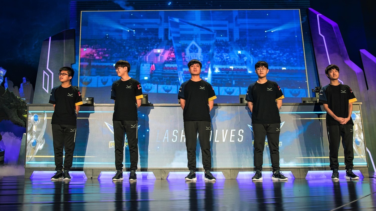 英雄聯盟世界賽》A組戰況膠著！FW今拚進八強 黑馬G2來勢洶洶 | 電競 | Newtalk新聞