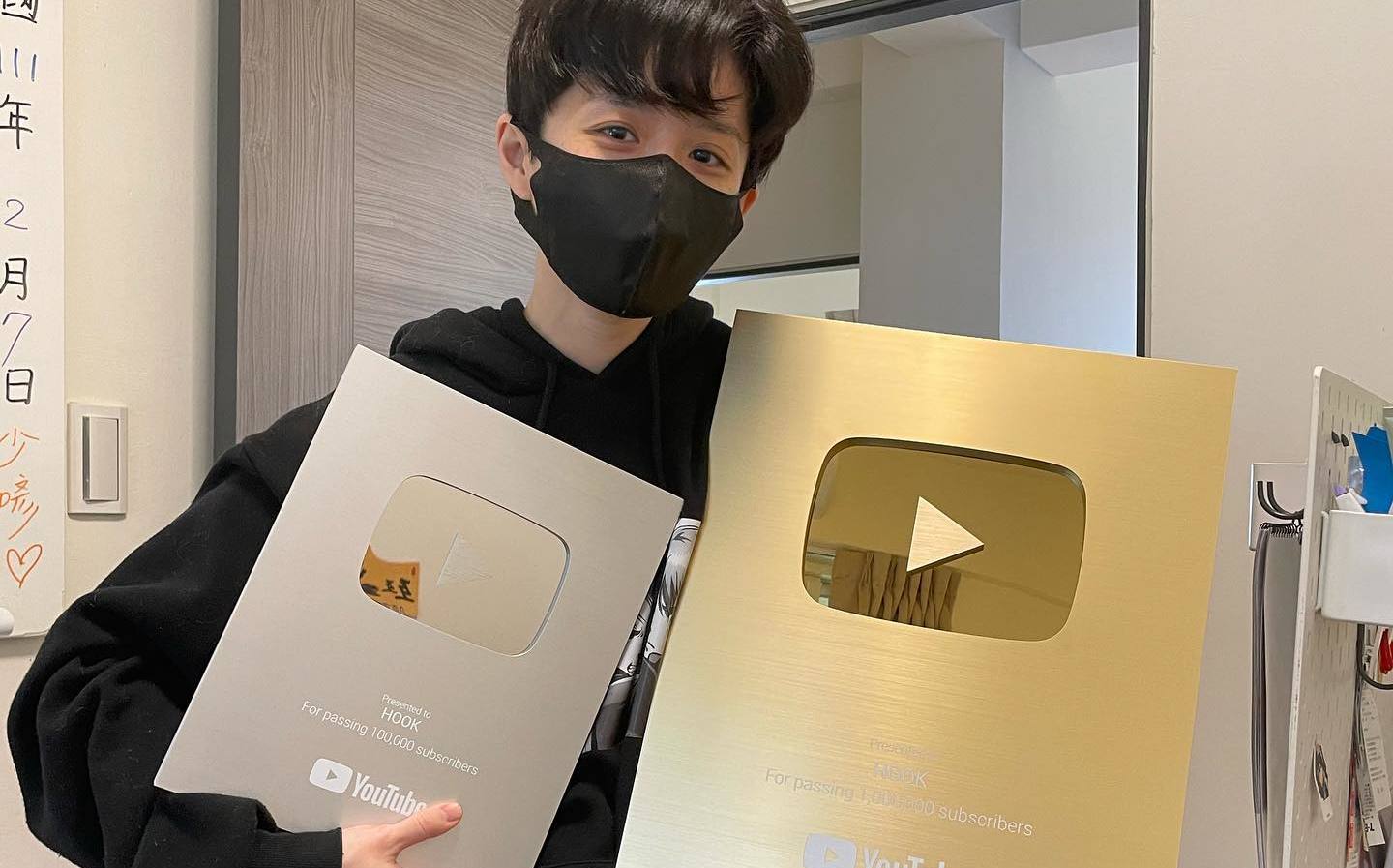 百萬訂閱達成！HOOK手持「金銀牌」加碼宣布好消息 | 網紅 | Newtalk新聞