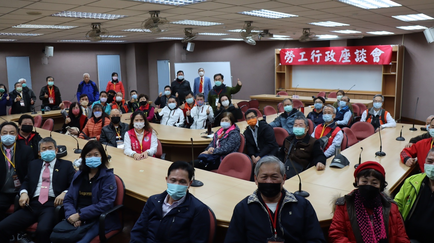 新北市長侯友宜頒獎表揚75家工會行善 | 生活 | Newtalk新聞