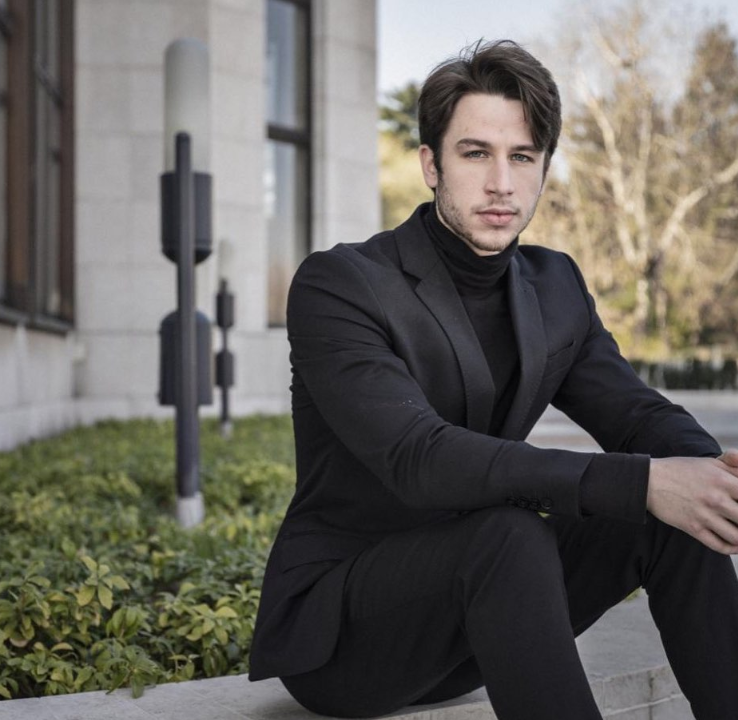 網友被斯國帥哥議員圈粉 綠委轉述：他愛上台灣了 | 政治 | Newtalk新聞