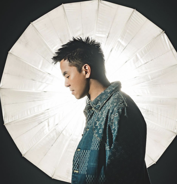 柯有倫全裸撞見岳母！急拿一物遮「重要部位」 | 娛樂 | Newtalk新聞