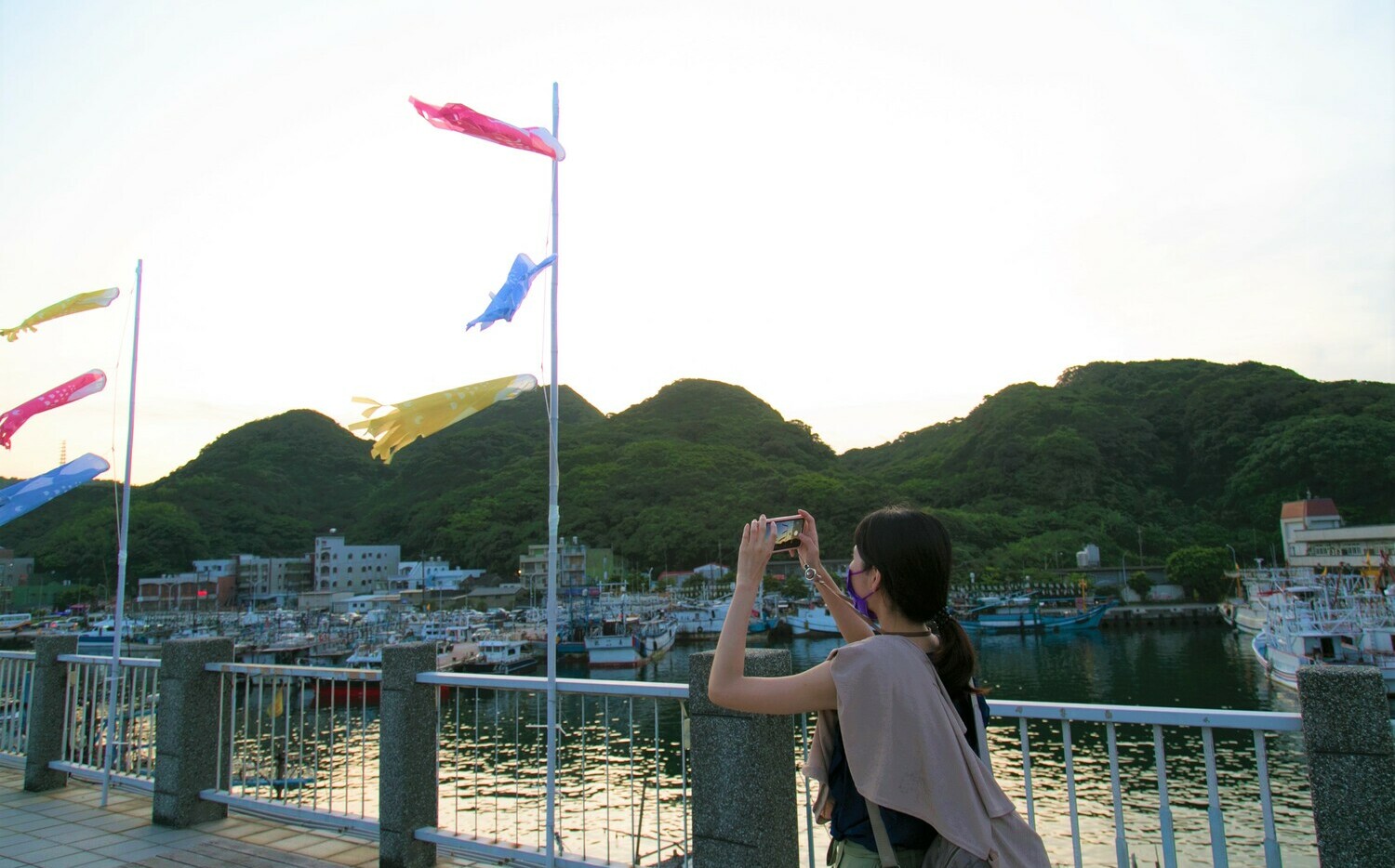 抓住小卷季的尾巴 到深澳漁港品嘗新鮮小卷 | 旅遊 | Newtalk新聞