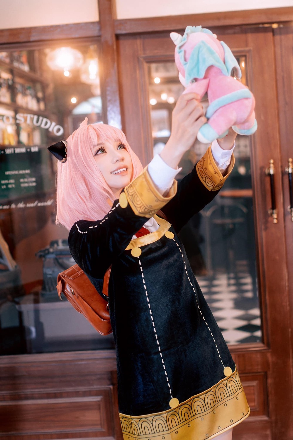 黃捷COS「間諜家家酒」安妮亞 與曾玟學、賴品妤扮一家三口 破2萬人按讚 | 政治 | Newtalk新聞