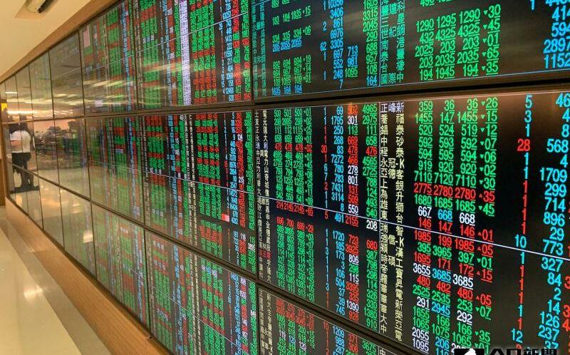 他穩買0050卻賠百萬！眾曝關鍵點 | 財經 | Newtalk新聞