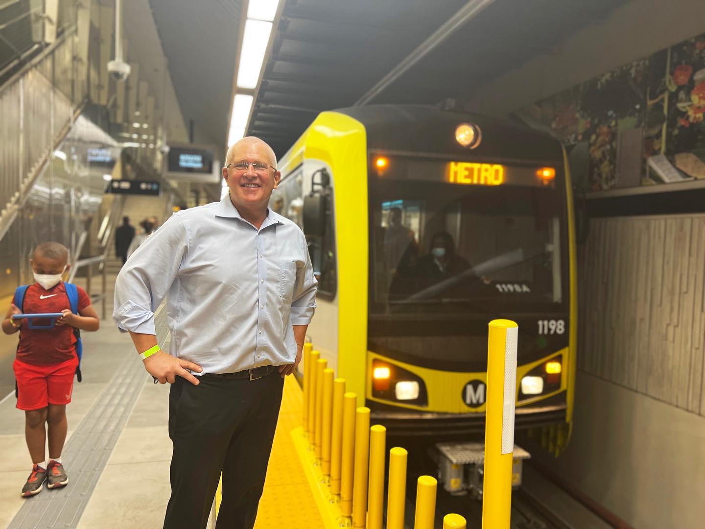 對非裔同事兒稱「小猴子、該被揍一頓」 洛杉磯議會主席爆歧視後辭職 | 國際 | Newtalk新聞