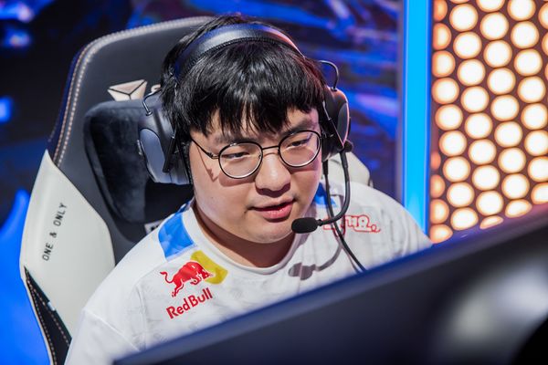 比打世界賽還焦慮！《英雄聯盟》選手BeryL哭訴：《原神》登不進去 | 網紅 | Newtalk新聞