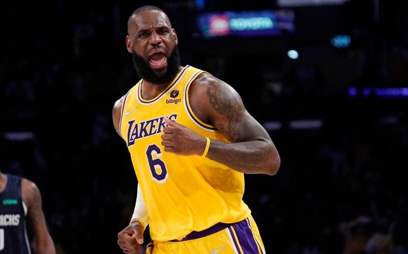 詹皇：Irving的行為傷害了很多人 | 體育 | Newtalk新聞