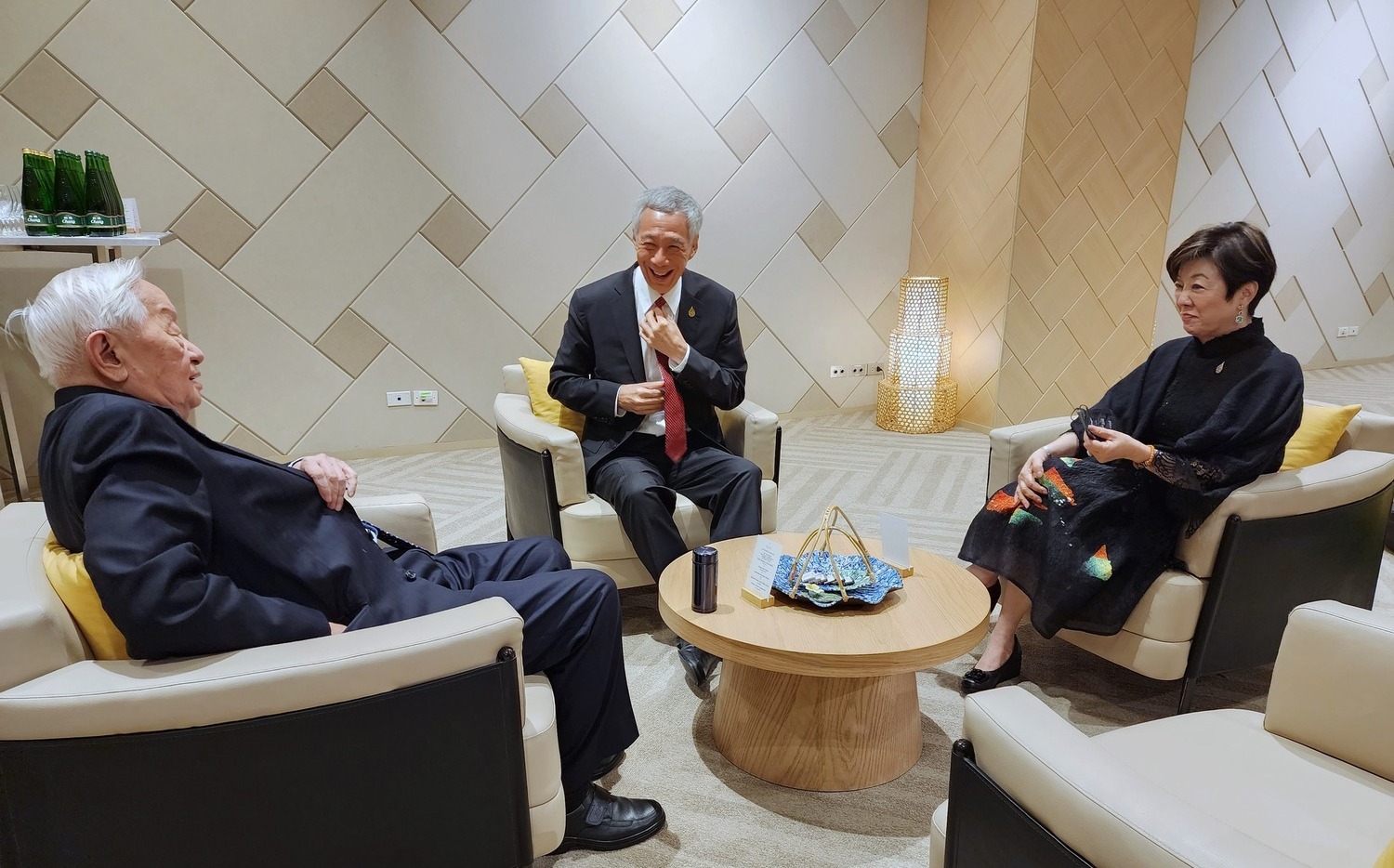 張忠謀APEC場邊會晤岸田文雄 持續深化台日合作 | 國際 | Newtalk新聞