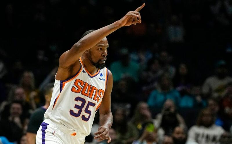 KD首戰發揮高效 攜手Booker轟60分 | 體育 | Newtalk新聞