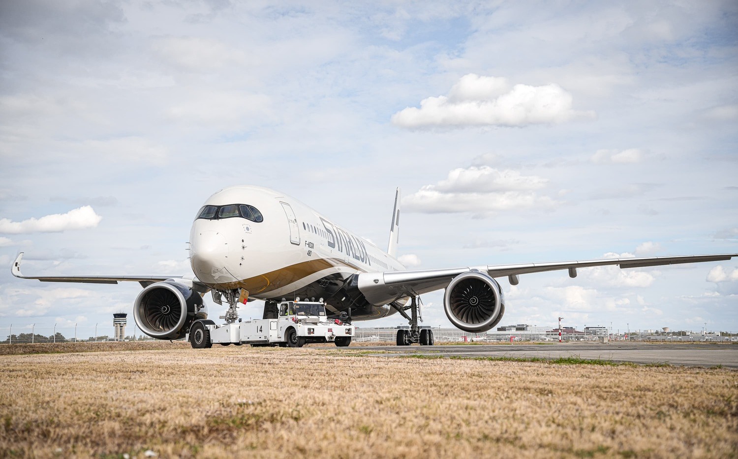 搶攻出國潮商機！星宇航空第2架自購A350正式簽約 | 生活 | Newtalk新聞