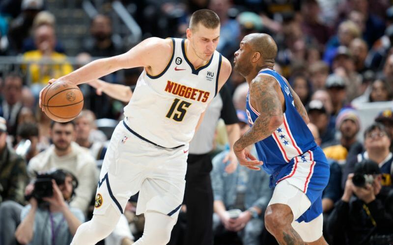 MVP之爭缺陣 Embiid慘遭球迷嘲諷 | 體育 | Newtalk新聞