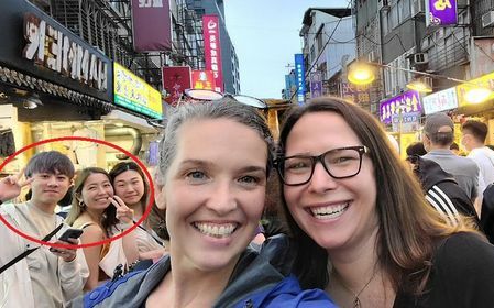 是你嗎?羅森柏格、孫曉雅逛夜市自拍被亂入 AIT發｢尋人啟事｣要送禮 | 政治 | Newtalk新聞