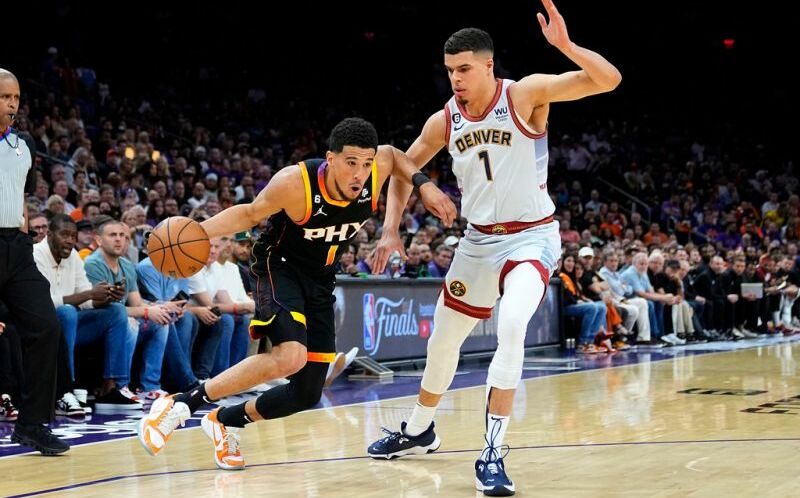 Booker狂轟47分寫多項紀錄 與Jordan並肩 | 體育 | Newtalk新聞