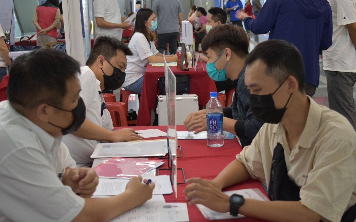 中市府攜手中科徵才 主管薪6位數 逾200職缺不限學經歷 | 生活 | Newtalk新聞