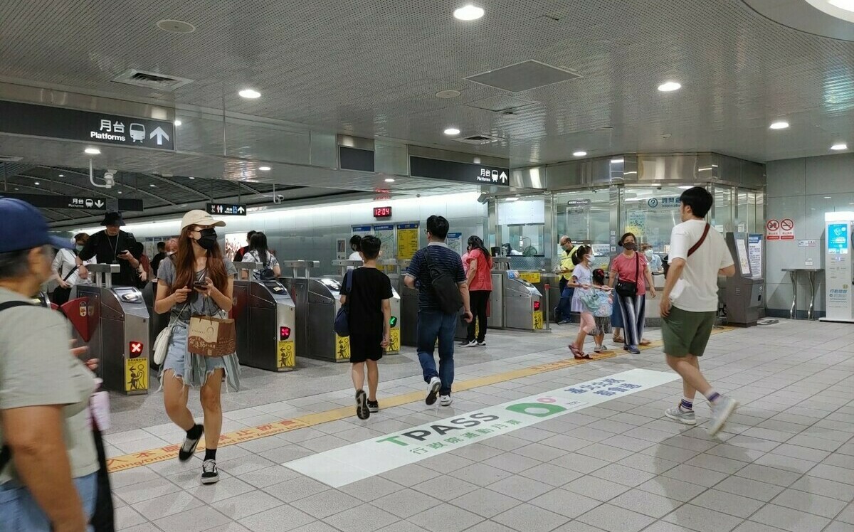 通勤月票上路滿一週！公總：已有43.2萬人購買 | 生活 | Newtalk新聞