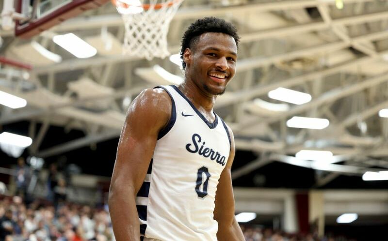 心臟驟停後首度露面 Bronny已返家 | 體育 | Newtalk新聞