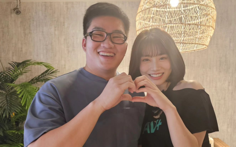 男人公敵！Joeman緊貼「AV女神」 網虧：發自內心的笑容 | 網紅 | Newtalk新聞