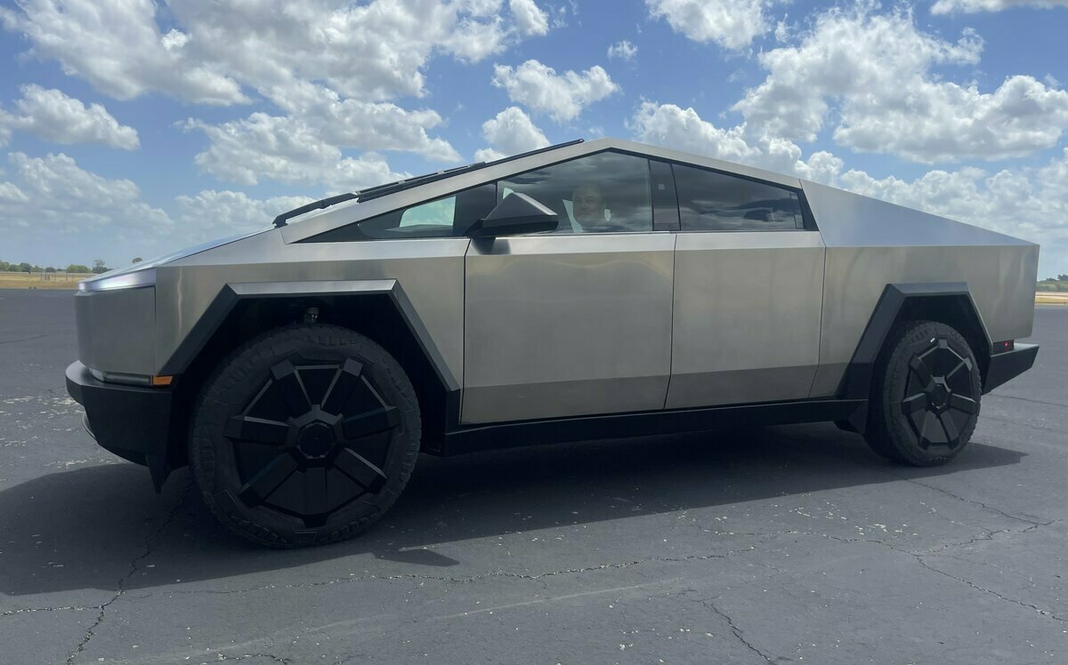 Cybertruck要來了！馬斯克試駕滿意：這是我們做過最好的產品 | 科技 | Newtalk新聞