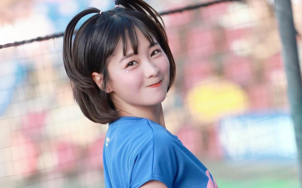 籃籃應援超激動！「甩頭嗨跳」一旁Yuri看傻眼：壓力好大 | 網紅 | Newtalk新聞