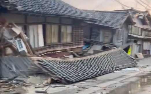 日本石川縣7.6強震 道路龜裂、3萬6000戶停電 | 國際 | Newtalk新聞