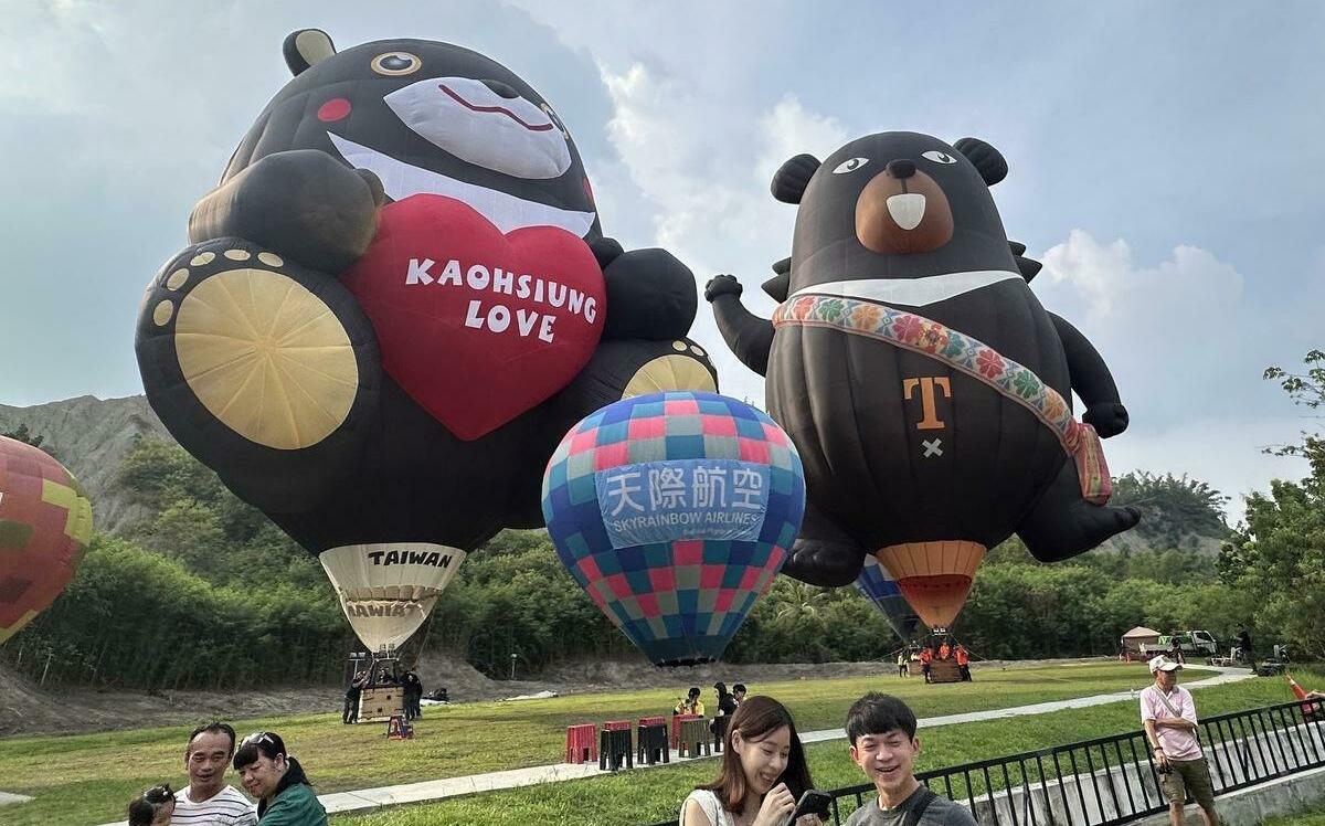 「2024高雄愛．月熱氣球」 高雄熊、喔熊首合體亮相升空 | 旅遊 | Newtalk新聞