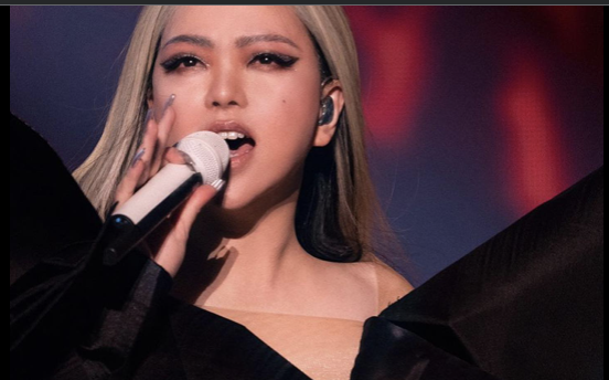 張惠妹大巨蛋嗨跳〈三天三夜〉！抬頭見超長裂痕 網驚：真的OK嗎？ | 娛樂 | Newtalk新聞