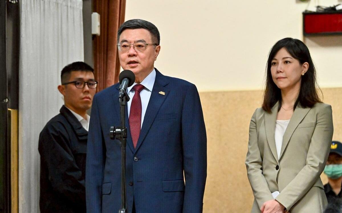 藍白狂轟4100億特別預算「偷渡」 卓榮泰盼下週一拜會各黨團說明 | 政治 | Newtalk新聞