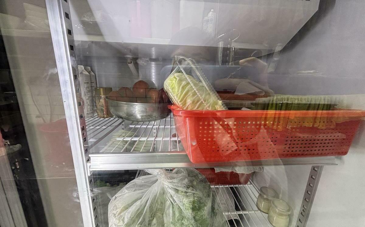 北市麻辣鍋店冰淇淋吃到碎玻璃 衛生局稽查揪多項缺失 | 生活 | Newtalk新聞