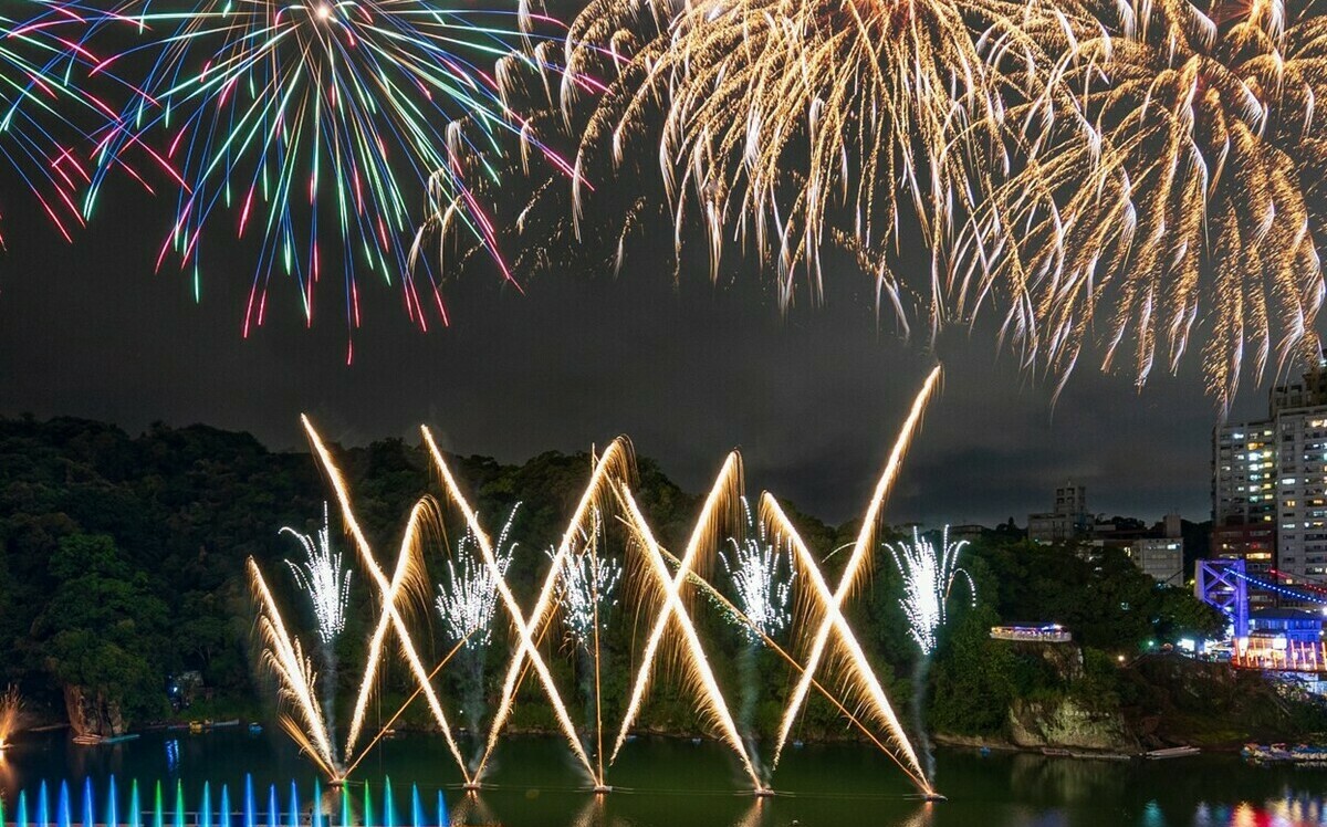 碧潭水舞5/24登場！還有4場300秒「水火同源」煙火秀 | 旅遊 | Newtalk新聞