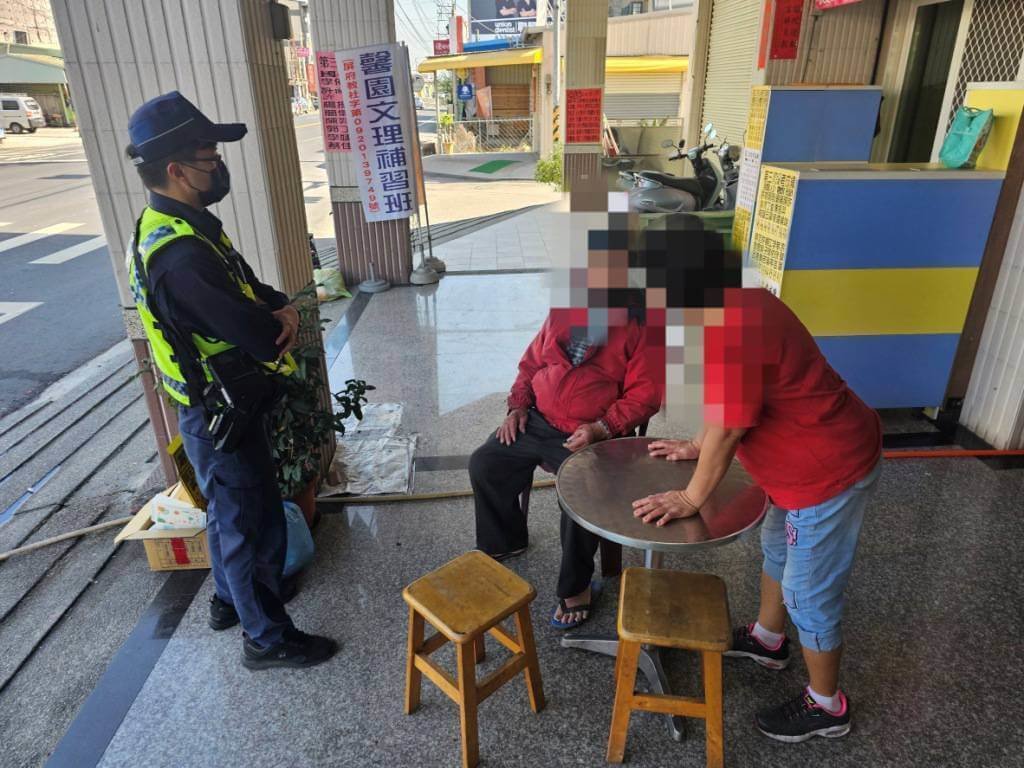 花蓮87歲翁騎機車逾200公里 屏東買豬腳回程自摔 | 社會 | Newtalk新聞