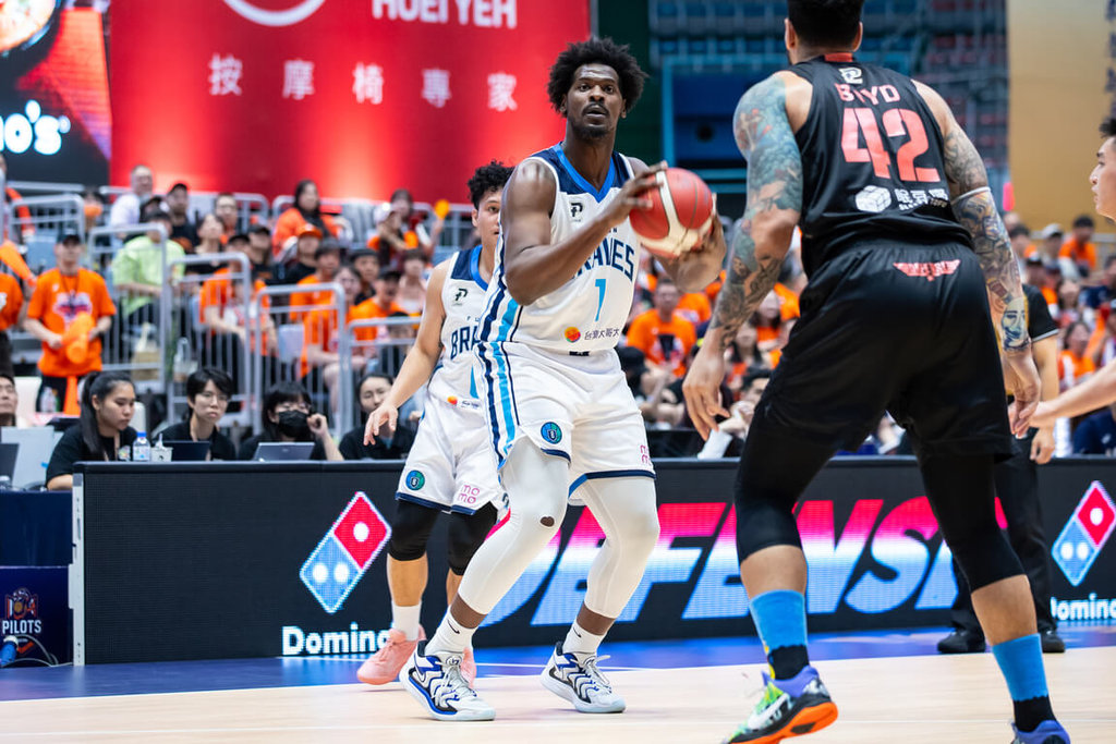 PLG沃特斯單節15分 勇士勝領航猿總冠軍賽聽牌 | 體育 | Newtalk新聞