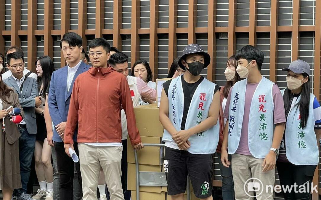 罷免吳沛憶差3,000份失敗！ 李孝亮崩潰痛哭：差一點點就達標 | 政治 | Newtalk新聞