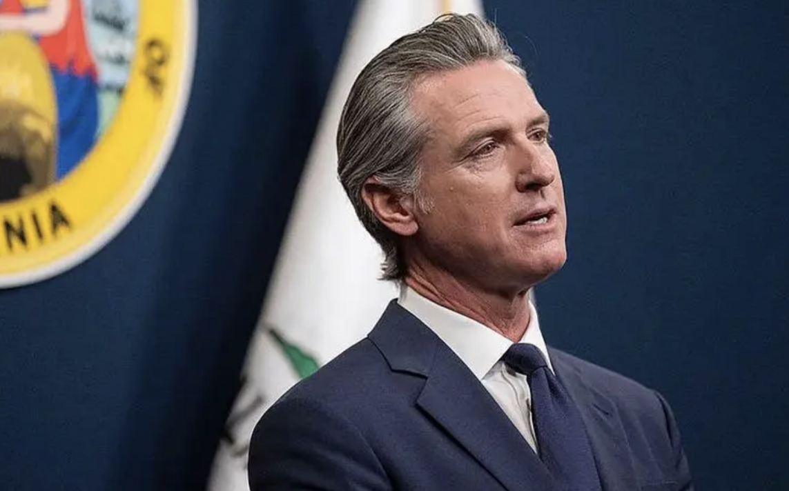 紐森槓上川普! 白宮逼9大學低頭簽協議 加州嗆「出賣學術自由」揚言撤補助 | 國際 | Newtalk新聞