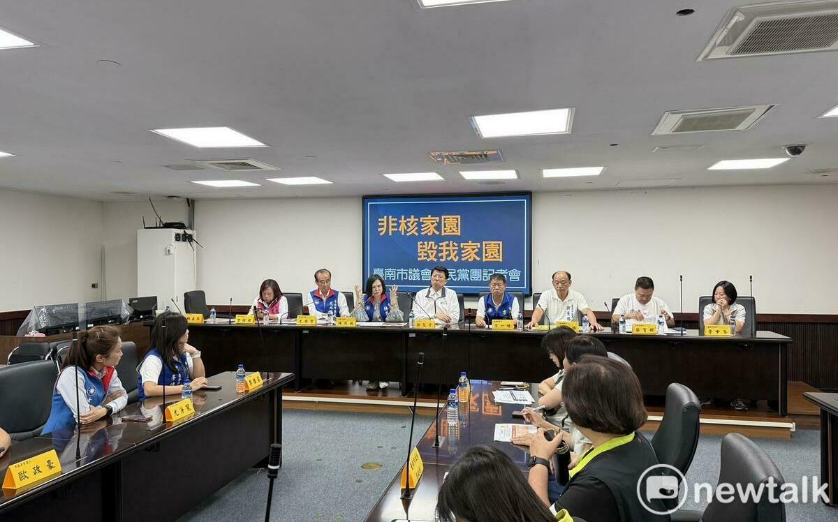 台南藍軍轟種電第一名地區停電竟逾100小時 捐200萬救災拋磚引玉 | 政治 | Newtalk新聞