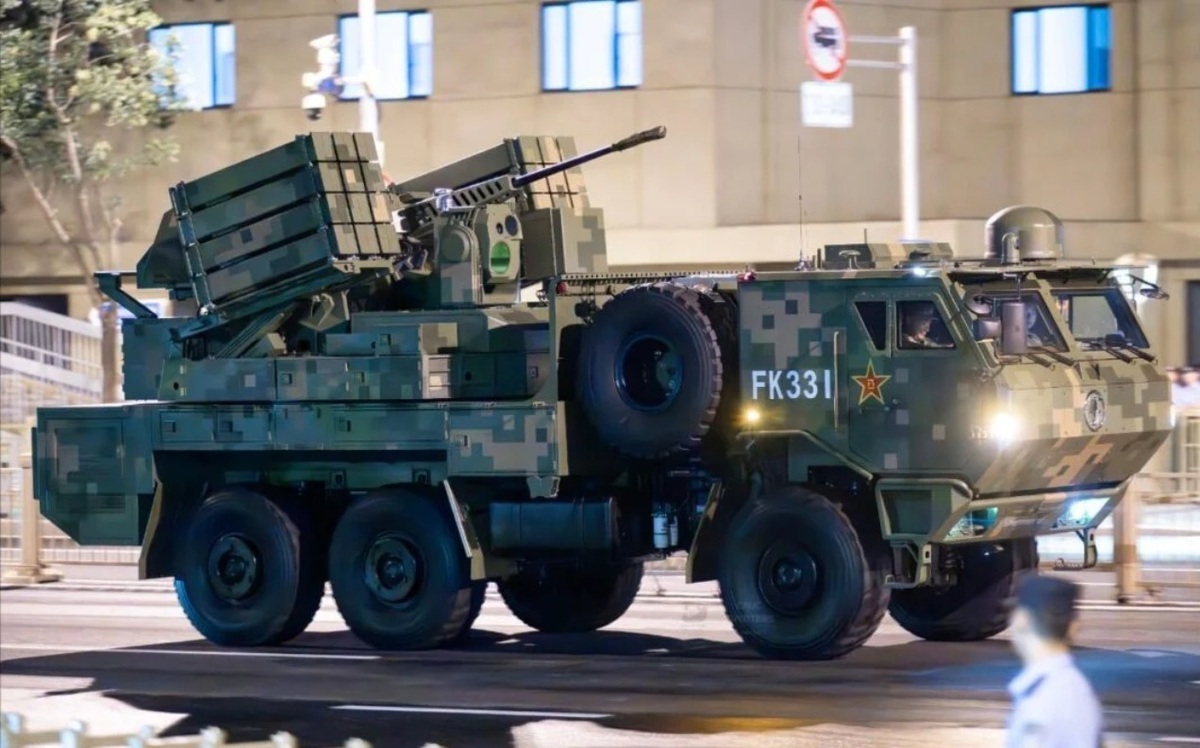 號稱專剋蜂群無人機！中國FK-3000低空防禦系統現身天安門93閱兵彩排 | 中國 | Newtalk新聞