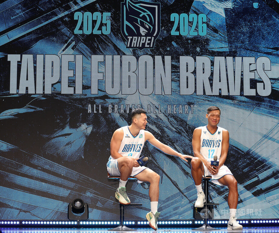 PLG周桂羽笑稱大腿練粗一點 讓偶像林志傑抱得輕鬆 | 體育 | Newtalk新聞