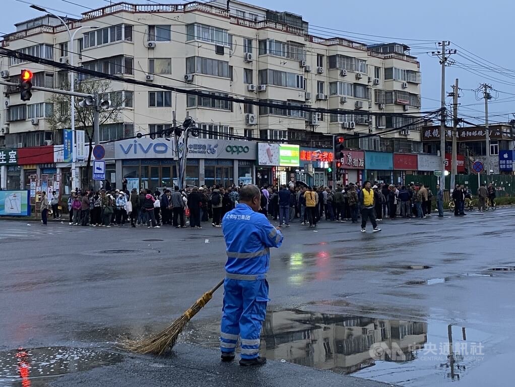 中秋不回家的人 北京馬駒橋日薪工人為生計奔波 | 中國 | Newtalk新聞